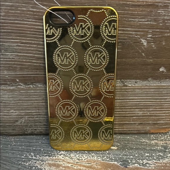 Michael Kors | Cell Phones & Accessories | Nwt Michael Kors Gold ...